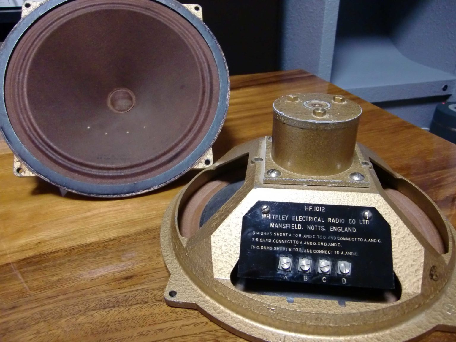 ステントリアン Stentorian HF812 HF1012 スピーカー｜tone qualityスペックとメンテナンス